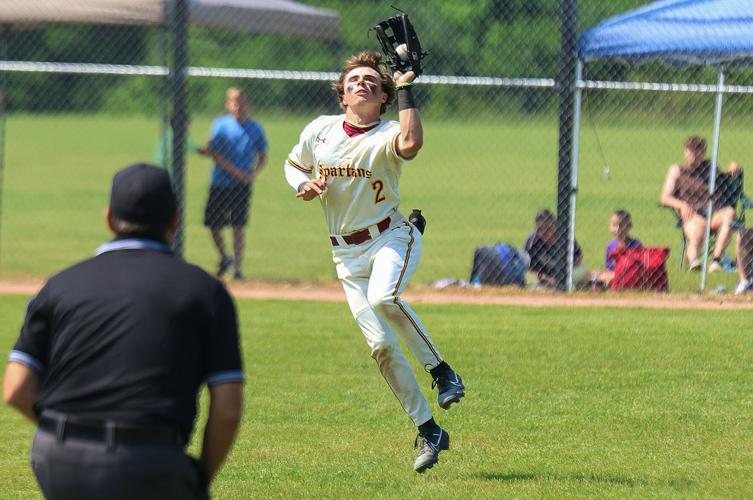 Panagos helps De Smet knock off CBC in district title game