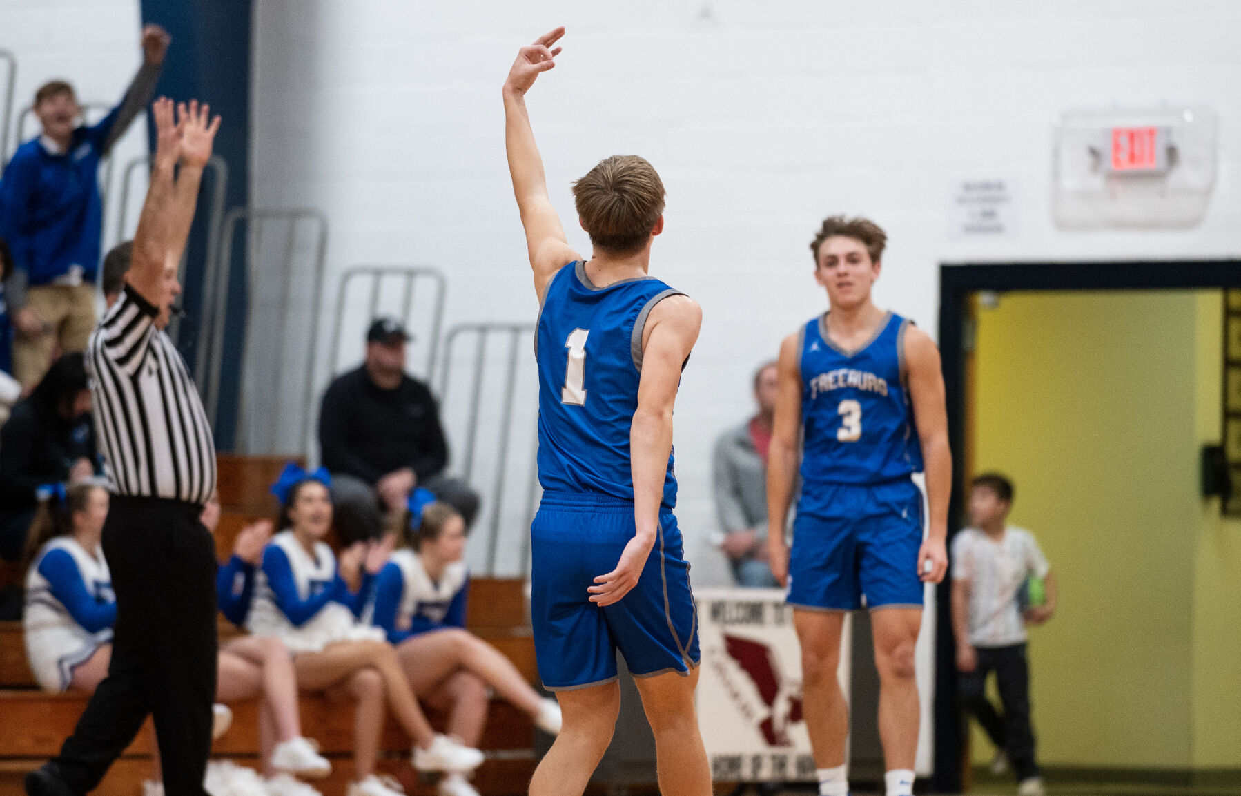 Gibault roars back in fourth quarter to top Freeburg for first win