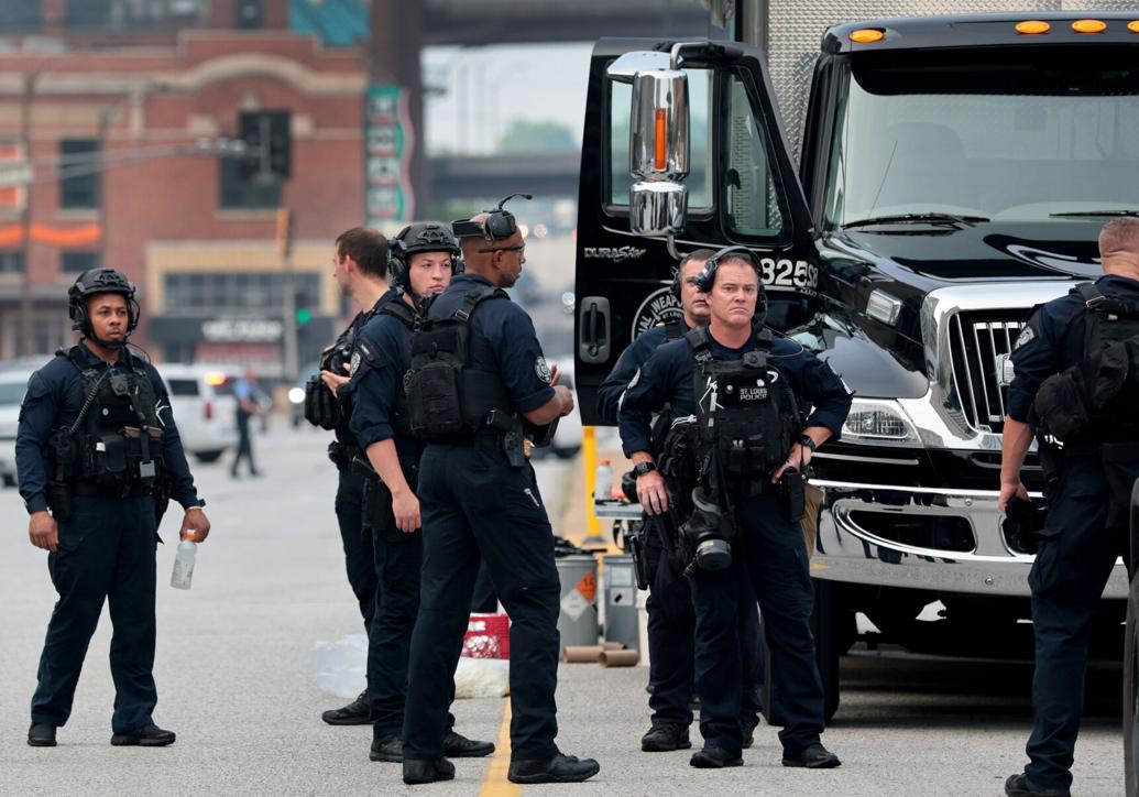 3 of the 5 inmates accused in St. Louis hostage situation were being ...