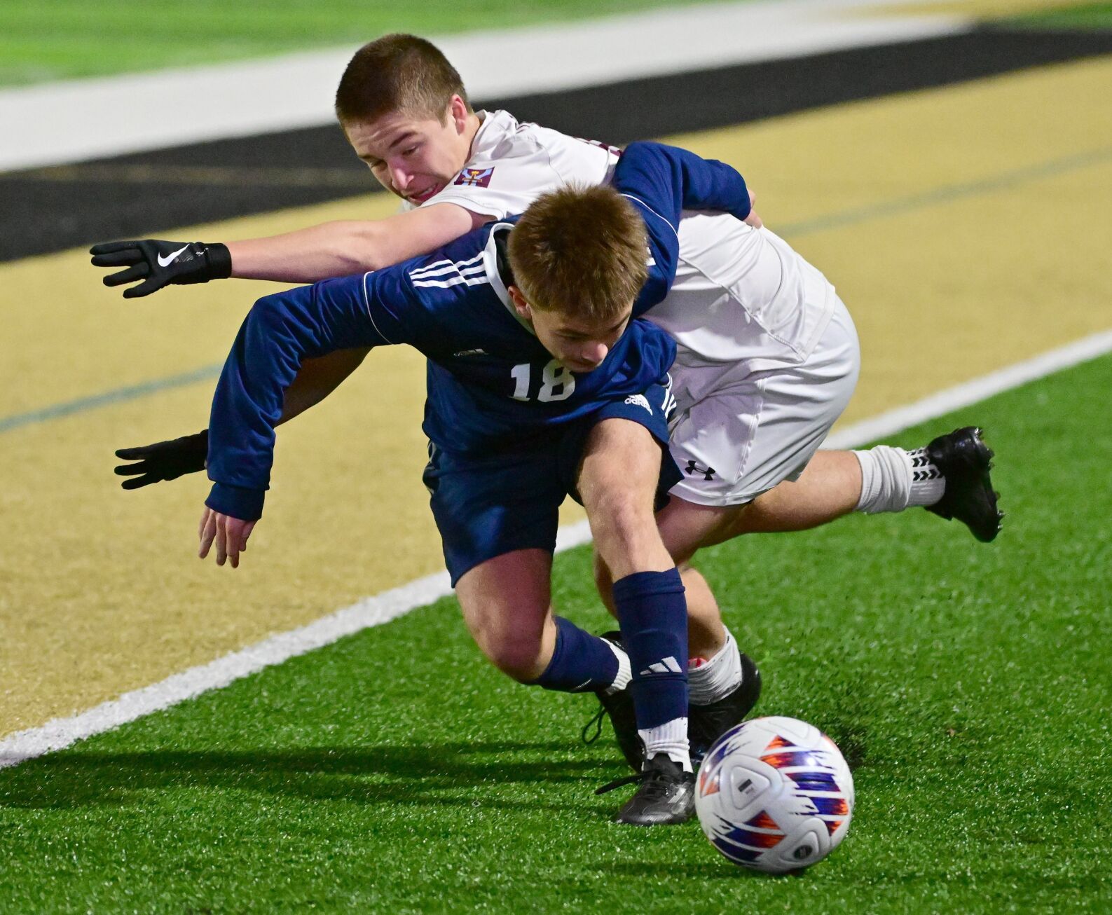 Class 4 boys soccer state championship: SLUH 1, De Smet 0 (PKs, 3-2)