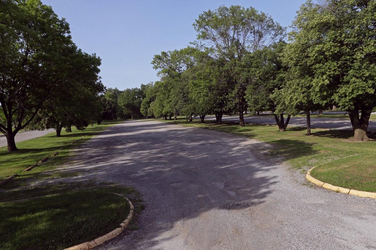 As grave sites dwindle, Jefferson Barracks again looks to St. Louis ...