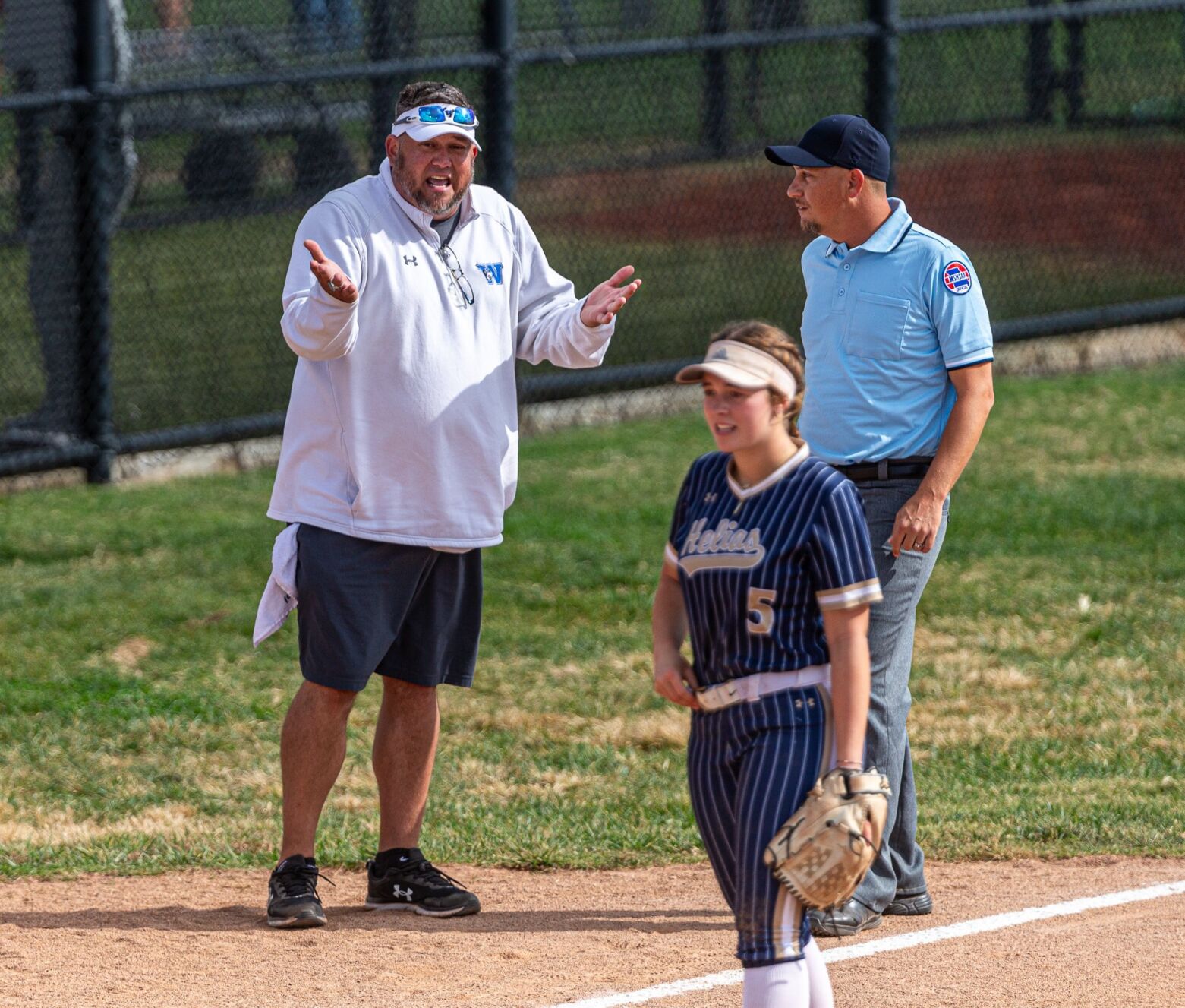 Washington uses small ball to claim second softball state title in ...