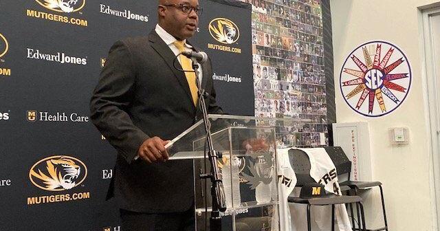 Mizzou signs new baseball coach Kerrick Jackson to five-year, $3.625 ...