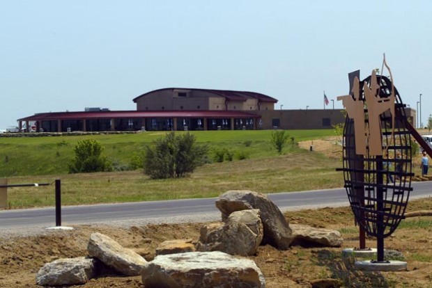 Shooting event commits to southern Illinois through 2026