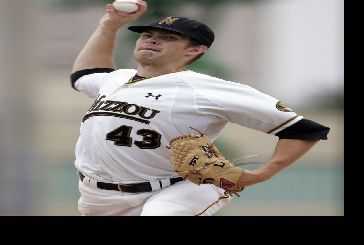 Matter's Best of Mizzou: No. 18, Aaron Crow | Mizzou Sports News ...