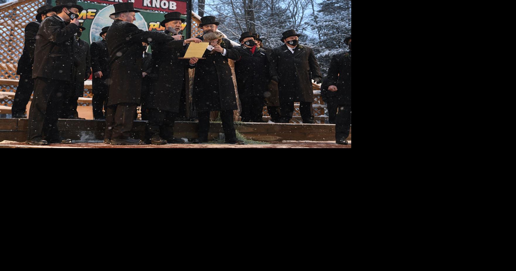22 photos of groundhogs and guys in top hats to celebrate Groundhog Day ...