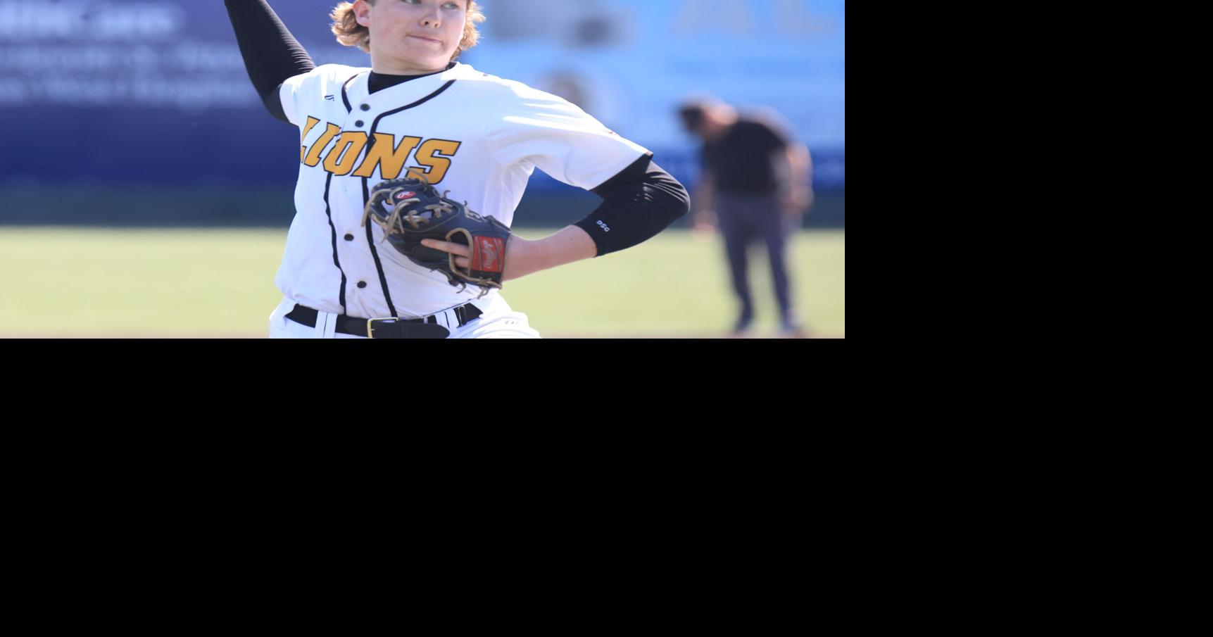 Play ball! Kevin Morgan helps Fort Zumwalt East to opening day win over ...