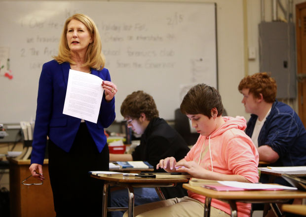 The debate on Common Core rages even as teachers are moving ahead ...