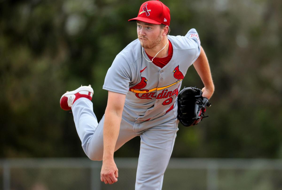 18 non-roster Cardinals pitchers, catchers in spring camp
