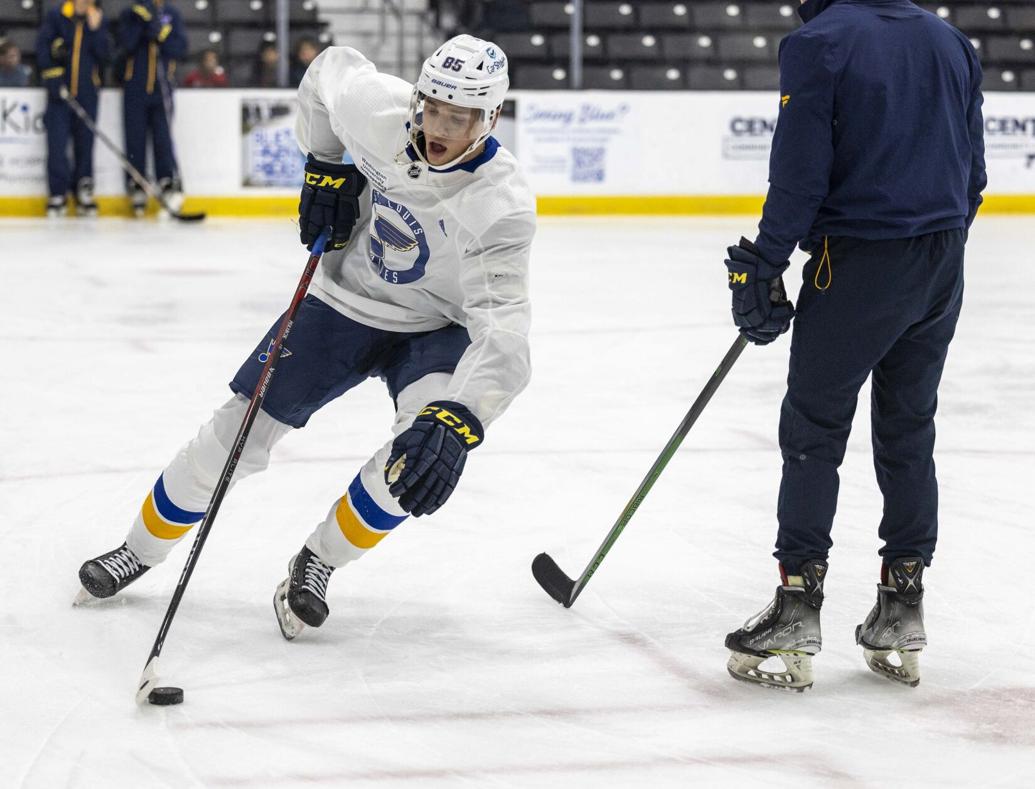 Blues prospect Pekarcik's development comes both on, off ice