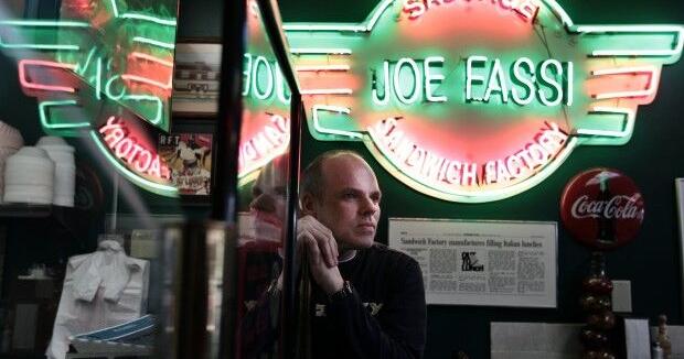 Sandwich shop owner in St. Louis recovers after stabbing