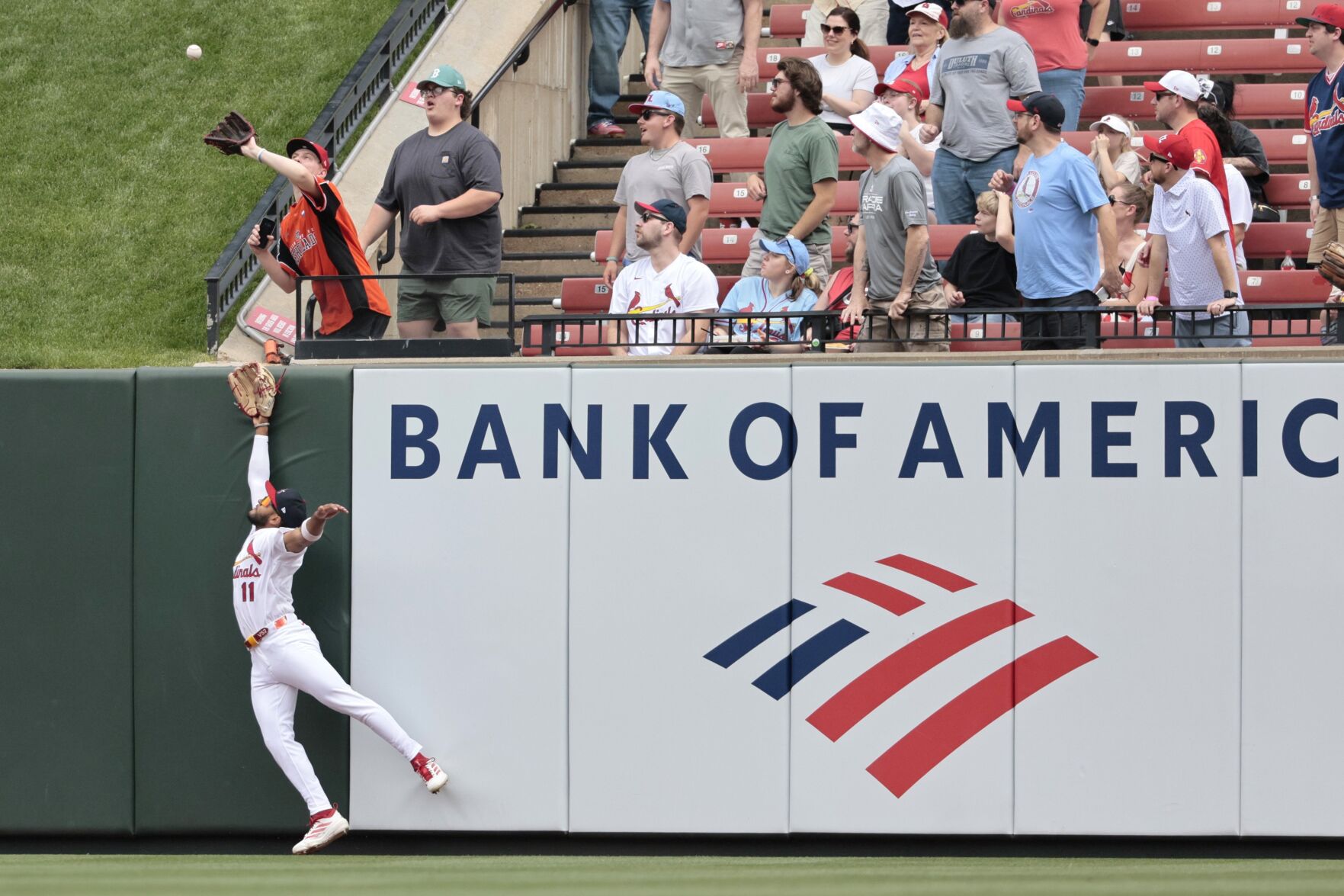 Thinking less has helped Cardinals' Walker to hot start
