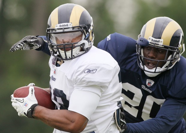 Stewart looks strong at safety for Rams