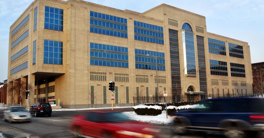 St. Louis police buy former A.G. Edwards building for new HQ