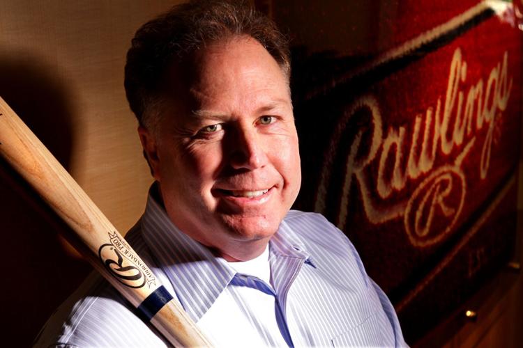 For the first time, Rawlings to award Gold Glove to female athlete