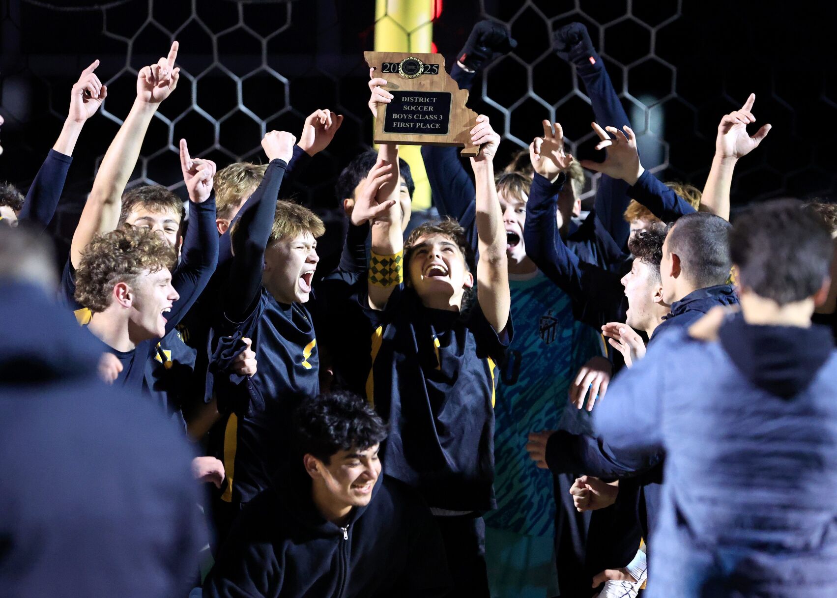 Fort Zumwalt East wins district title over rival Fort Zumwalt South