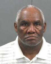 St. Louis man accused of molestation pleads guilty of child porn