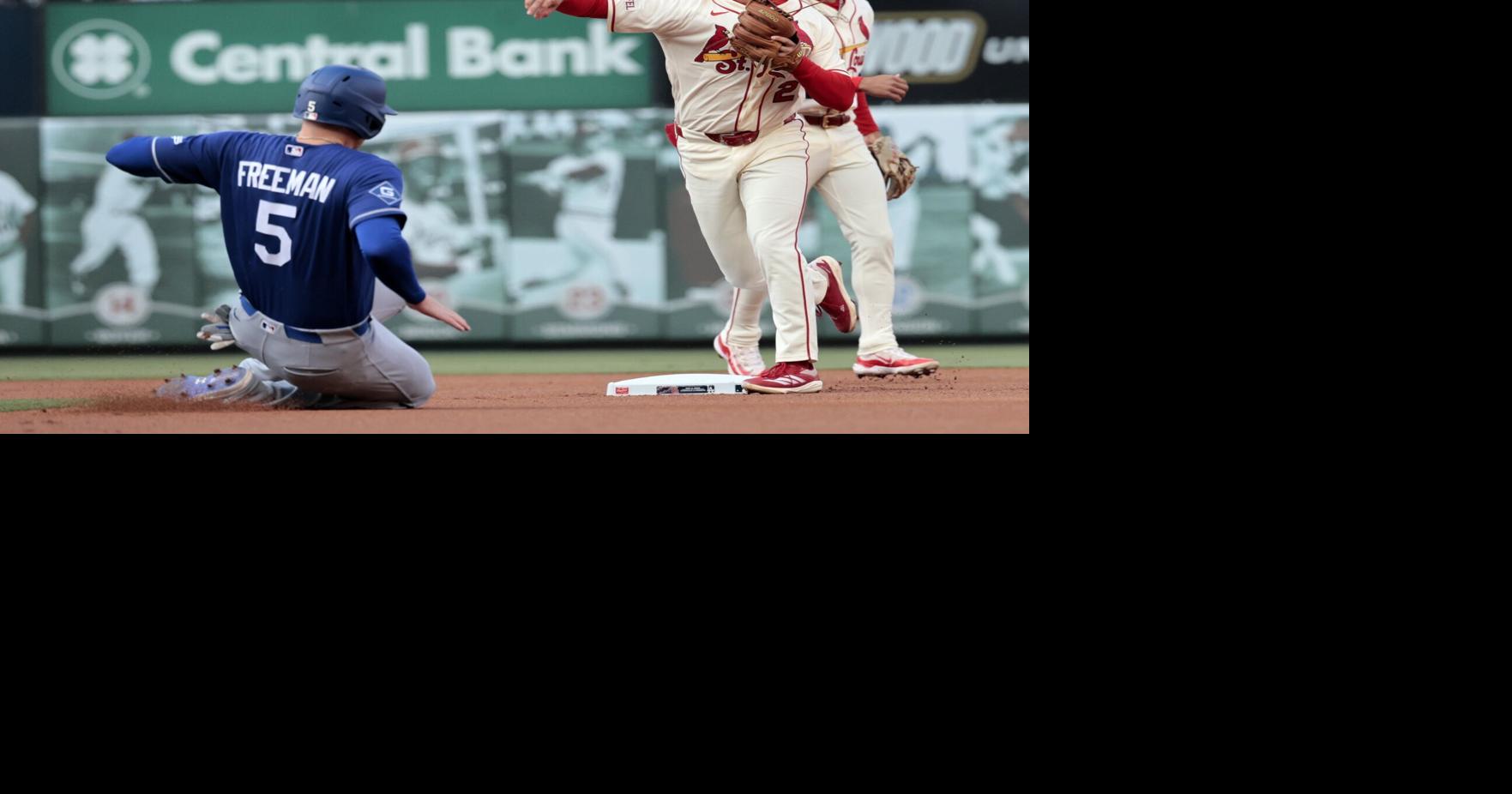 Cardinals middle infield duo flexes defensive muscle in win