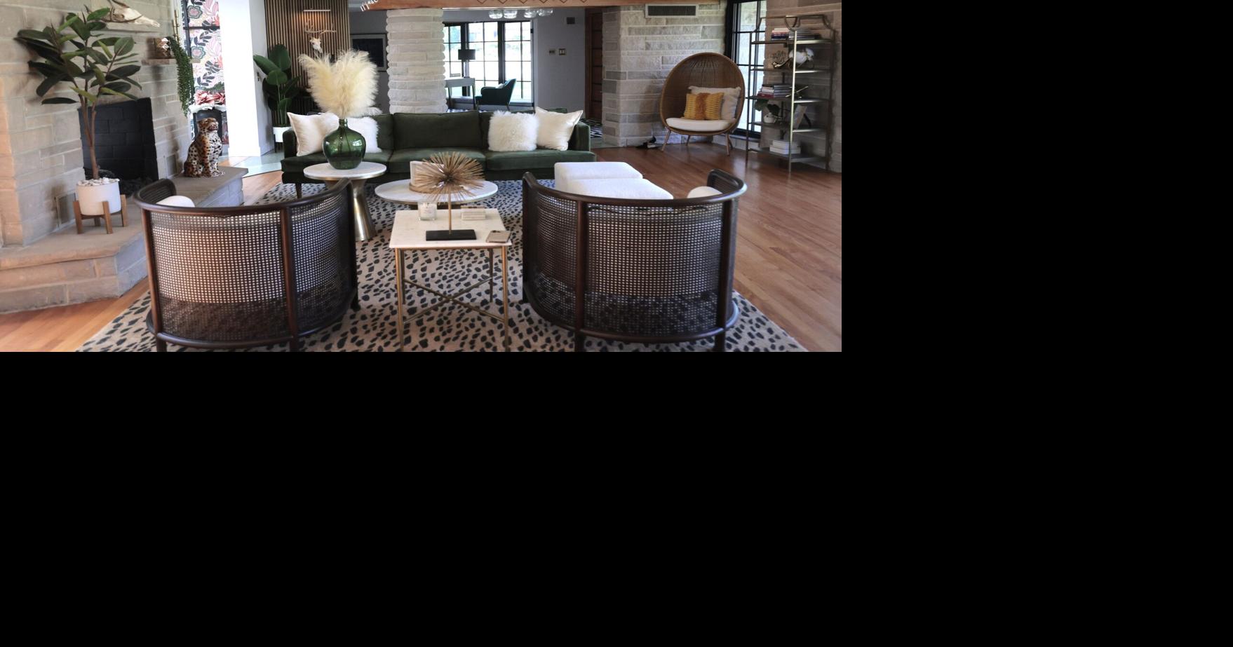 'V'-shaped home in St. Louis Hills has striking details