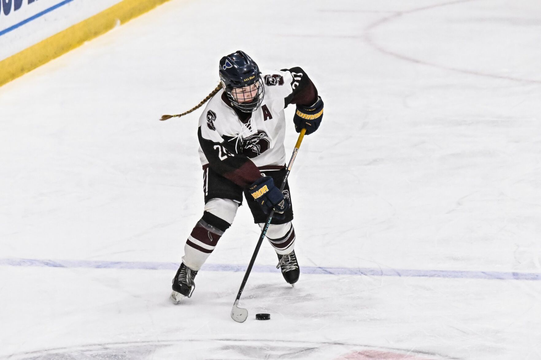 Summit rolls past Lafayette, advances to Wickenheiser Cup championship