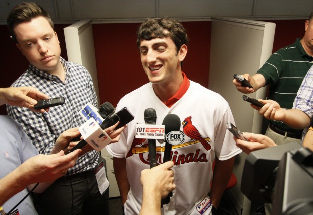 First-round pick Kaminsky signs with Cardinals