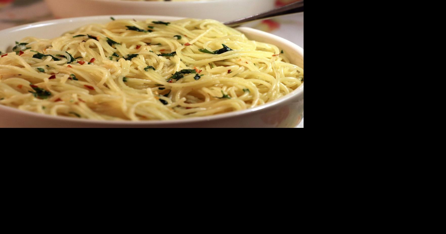 Spaghettini With Oil and Garlic (Spaghettini Aglio e Olio)