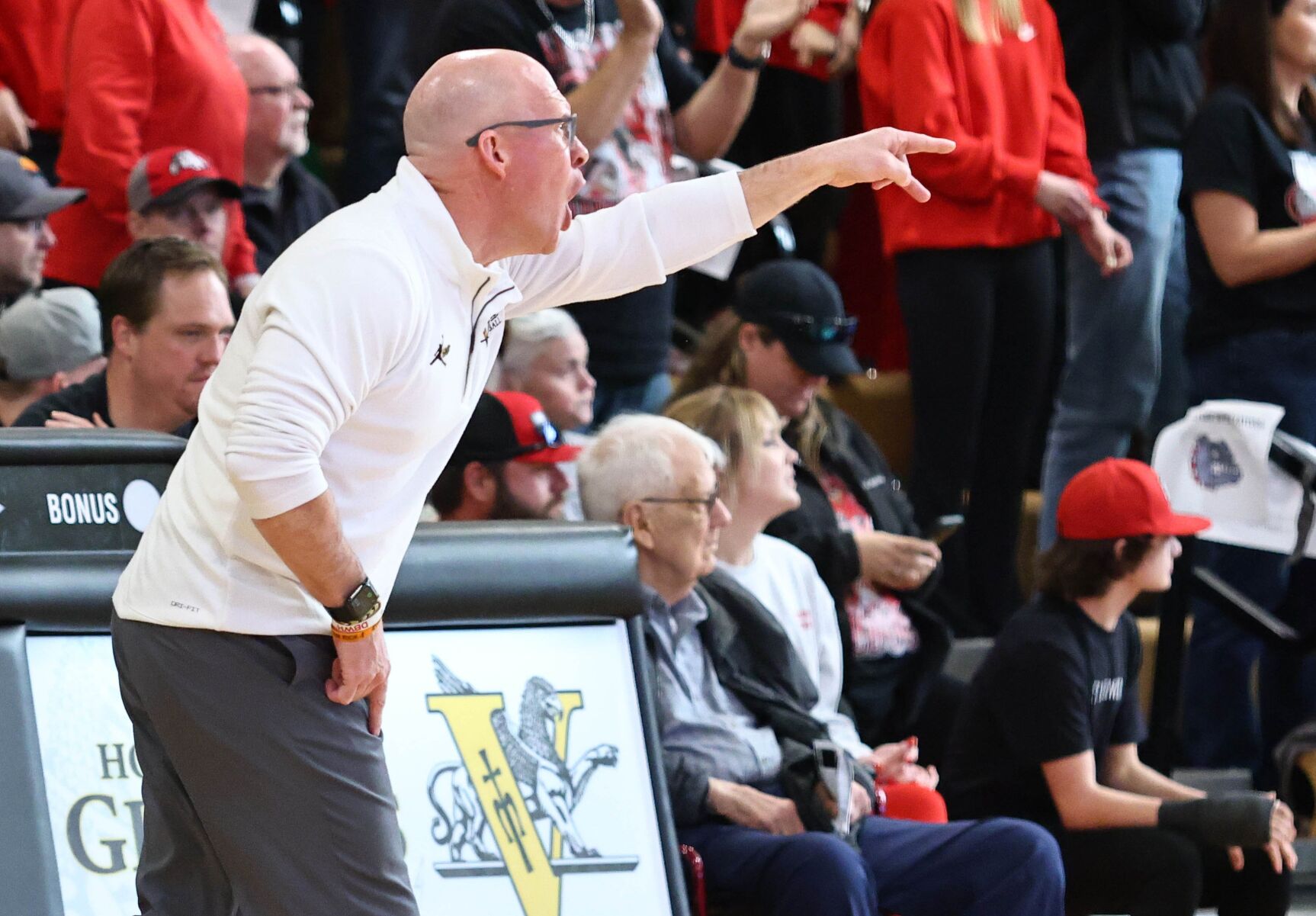 Vianney cuts down its own nets after surging past Sikeston in Class 5 ...