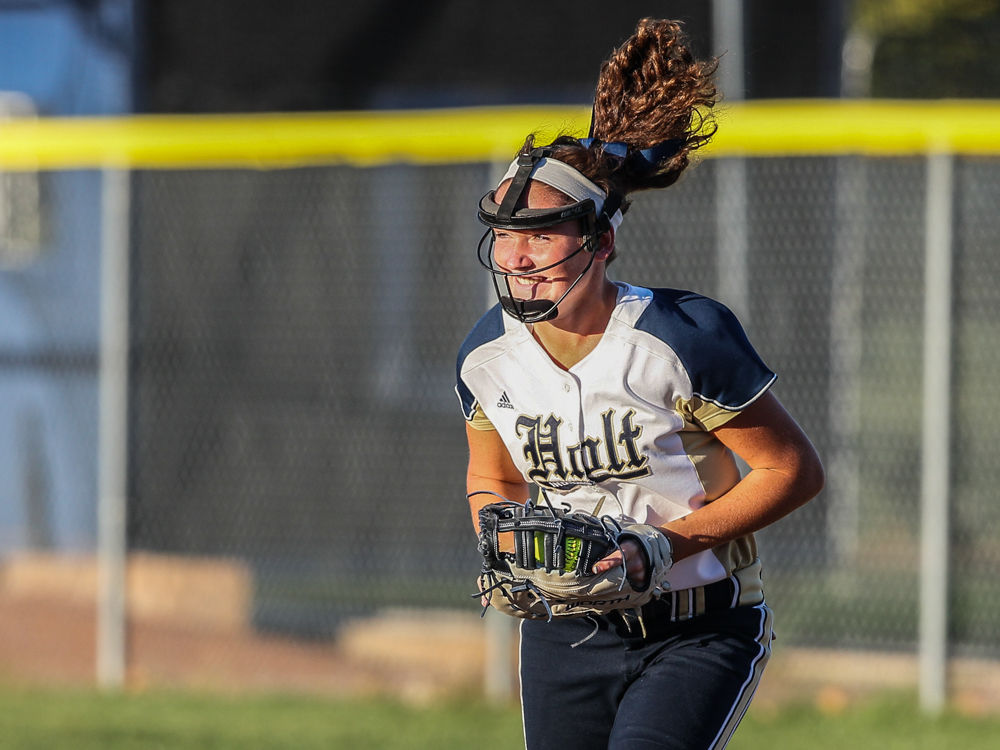 Holt overtakes Howell, wins district title in extra innings