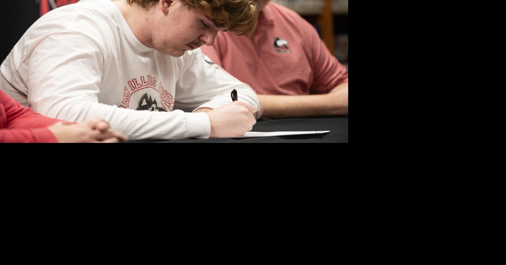 Triad's Lane Mahnesmith ready for next level after signing with ...