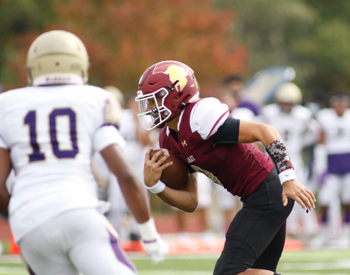 De Smet shows no rust in rolling past CBC | High School Football ...
