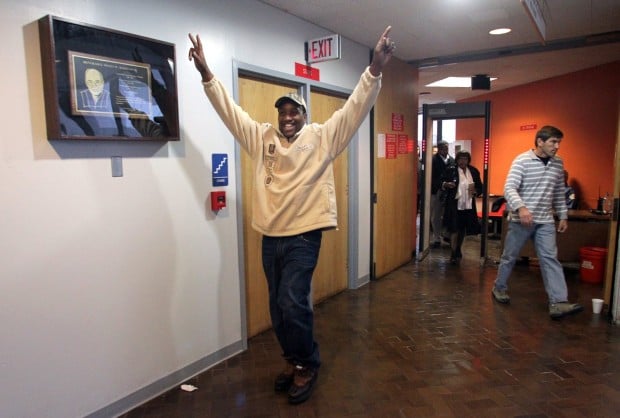 Fingerprint not enough to convict man in Belleville killings