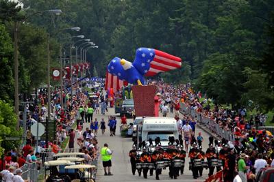 Wet forecast threatens Independence Day weekend