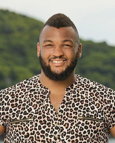 Gym owner from O'Fallon, Ill., competes on 'Survivor'
