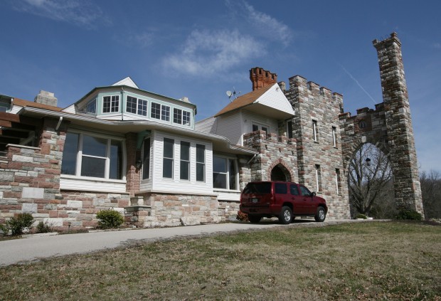 Young couple buys landmark Stuart Castle in Eureka
