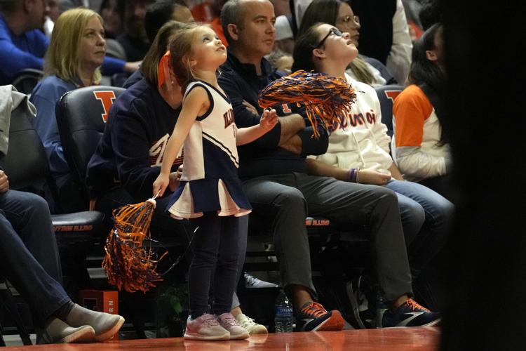 Brad Underwood raves about Illinois basketball's new starters Dain ...