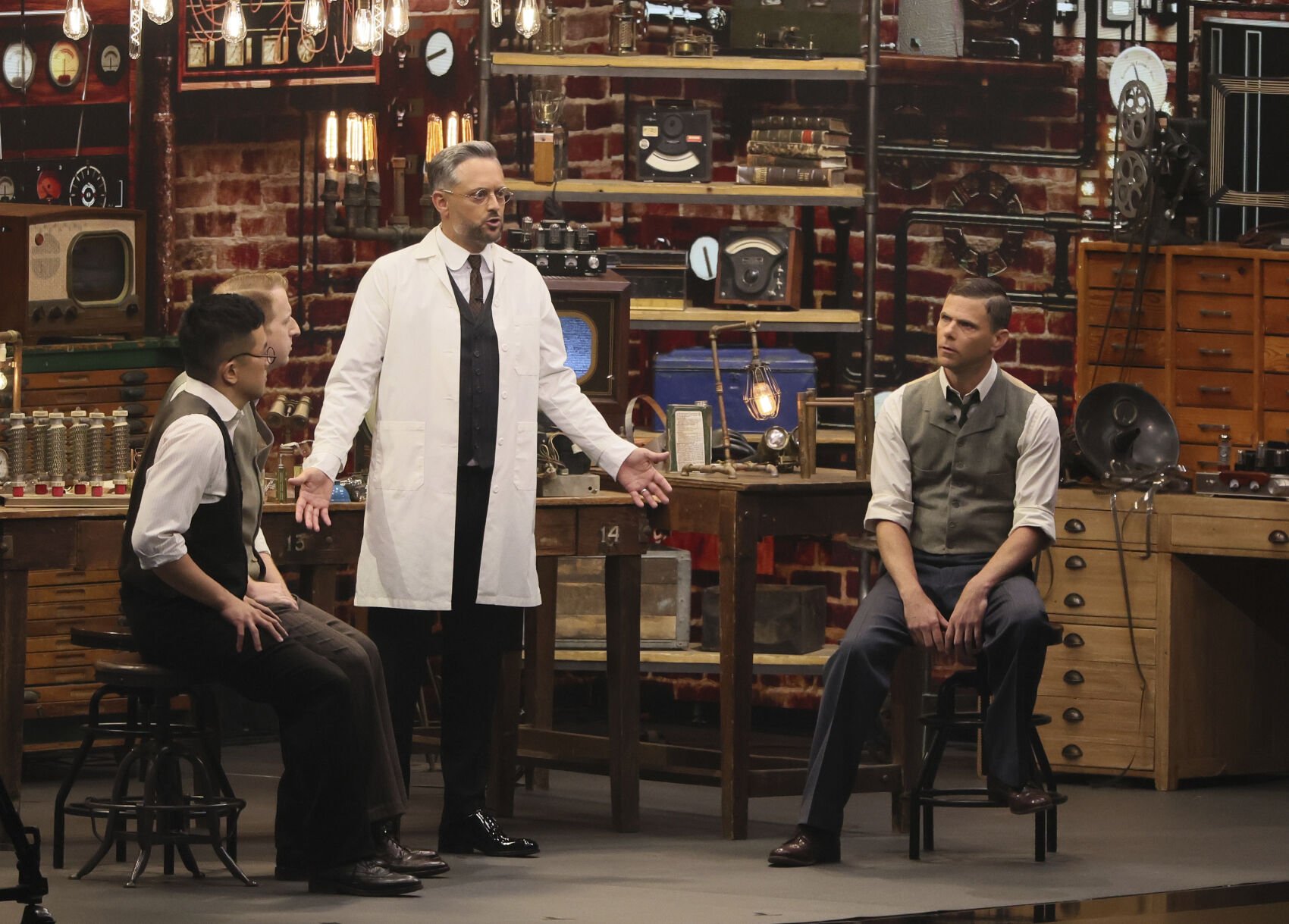 St. Louis fans, fellow comics explain love for Nate Bargatze