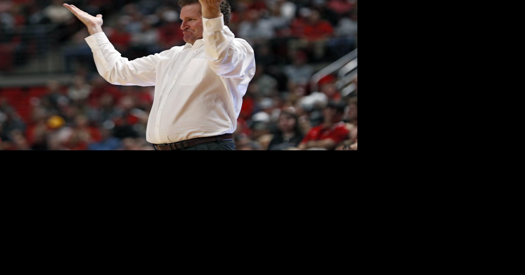 Tipsheet: College basketball coaching carousel begins to spin