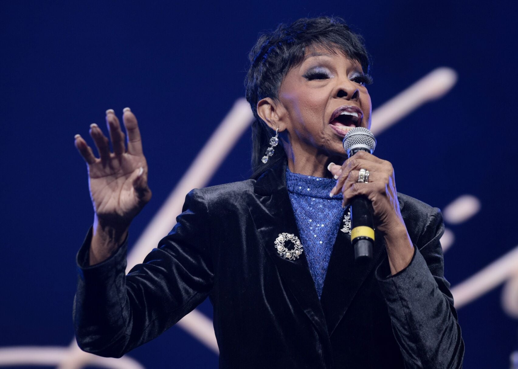 St. Louis 'Queens Tour' stop plagued with problems