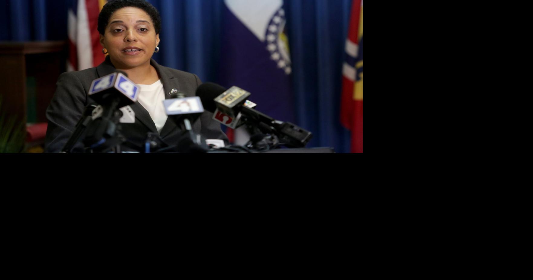 Top St. Louis prosecutor 'playing games' with grand jury investigation ...