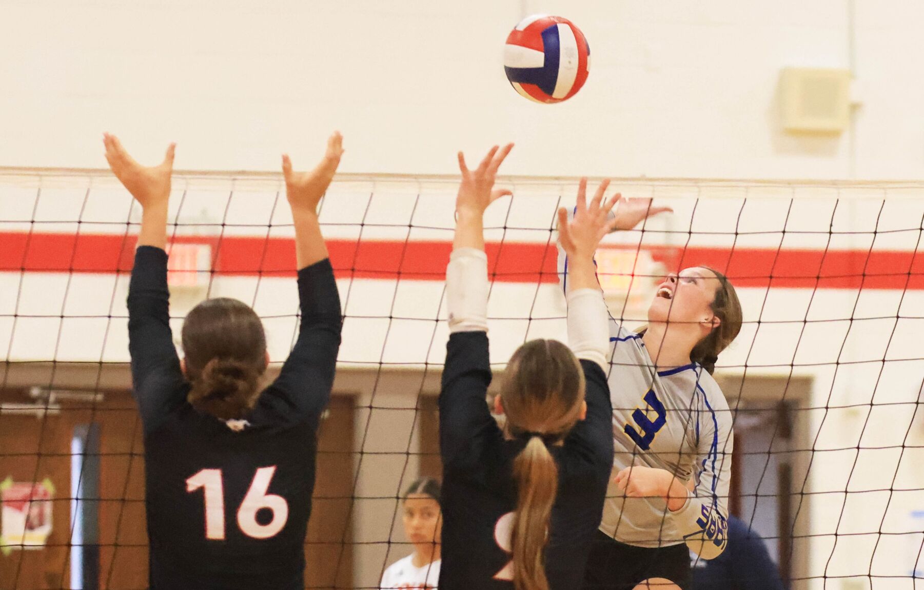 'Enjoy these moments.' Parkway Central edges Seckman in four-set marathon