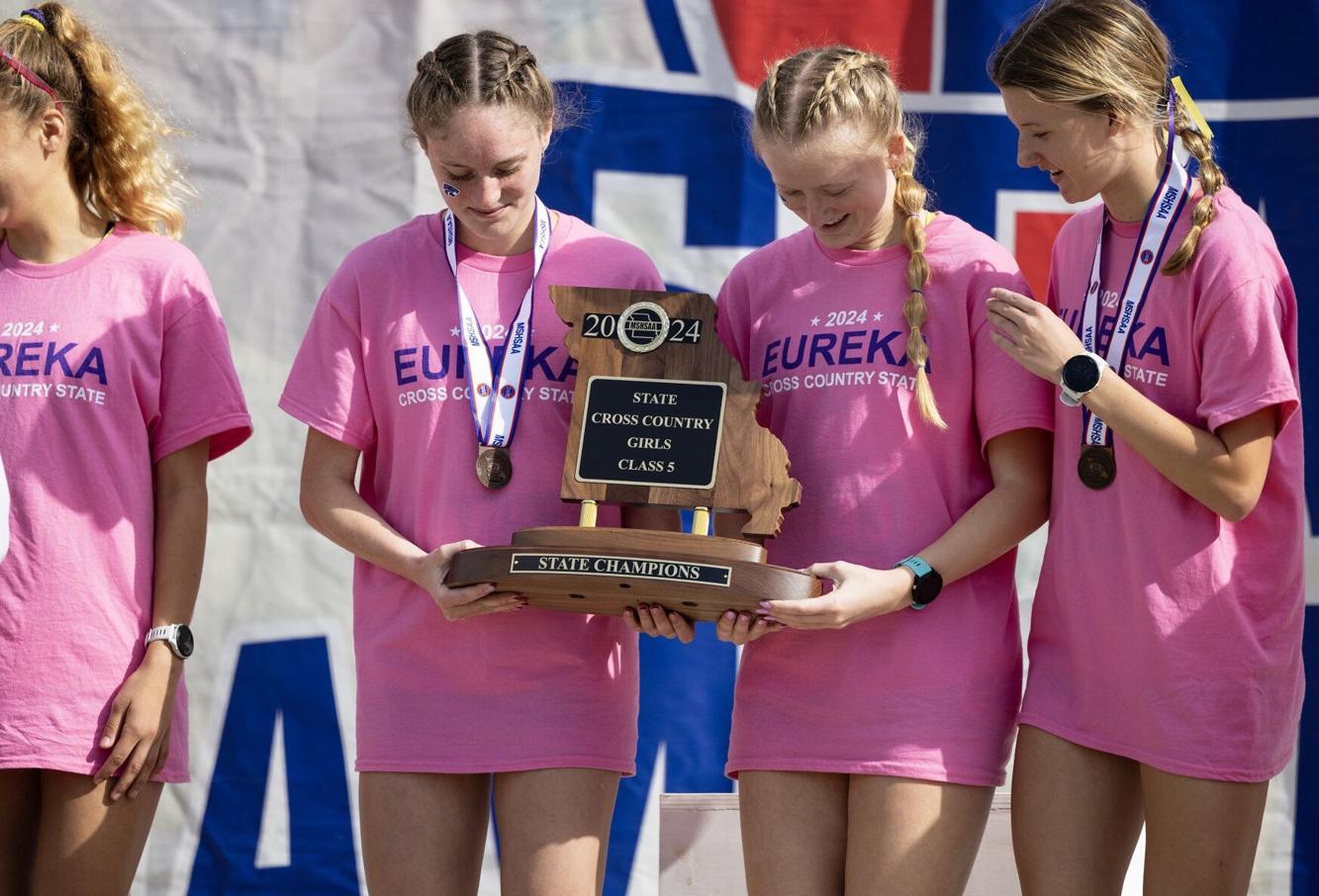 Scenes from the first day of the Missouri State Cross Country Championships