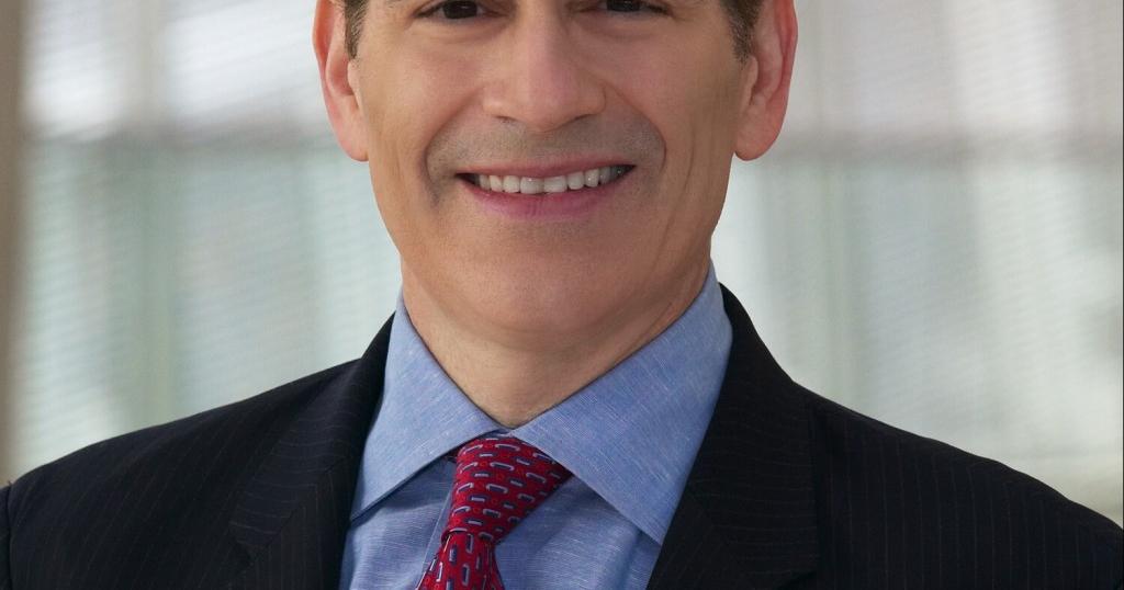 SLSO president Fred Bronstein leaving for new job at Peabody Institute