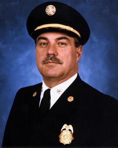 Neil Svetanics, retired fire chief of St. Louis and Lemay departments ...