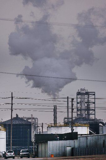 Pollution lawsuits target Sauget plant as settlement talks bog down