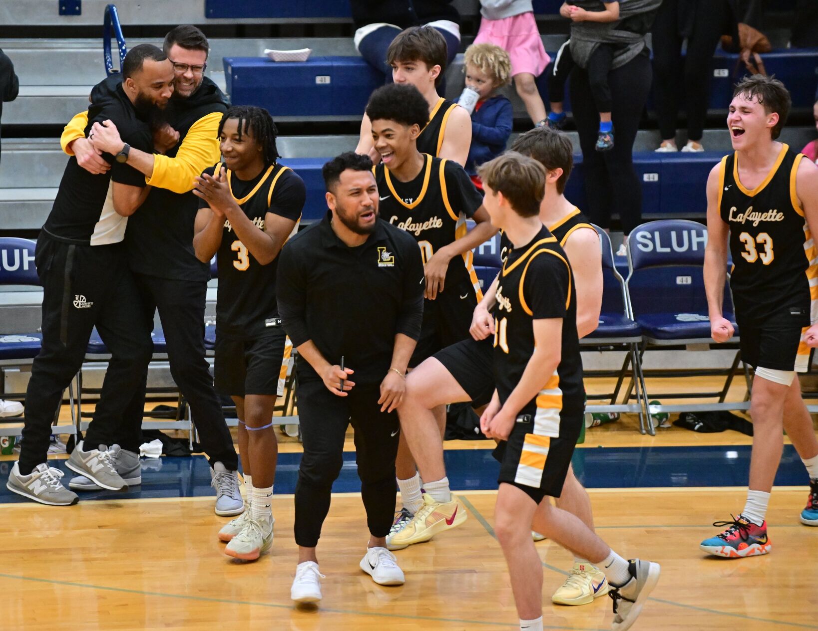 Class 6 boys basketball quarterfinal: Lafayette 70, SLUH 64 (2OT)