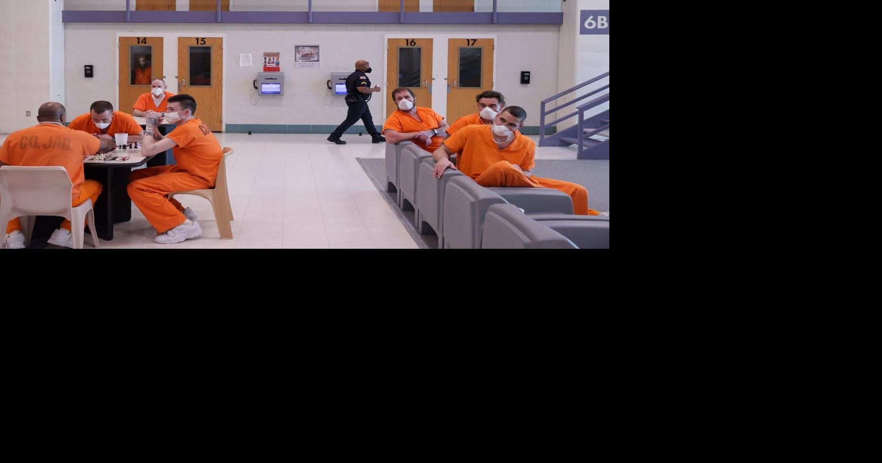 Officials warn lack of guards is safety threat at St. Louis County jail