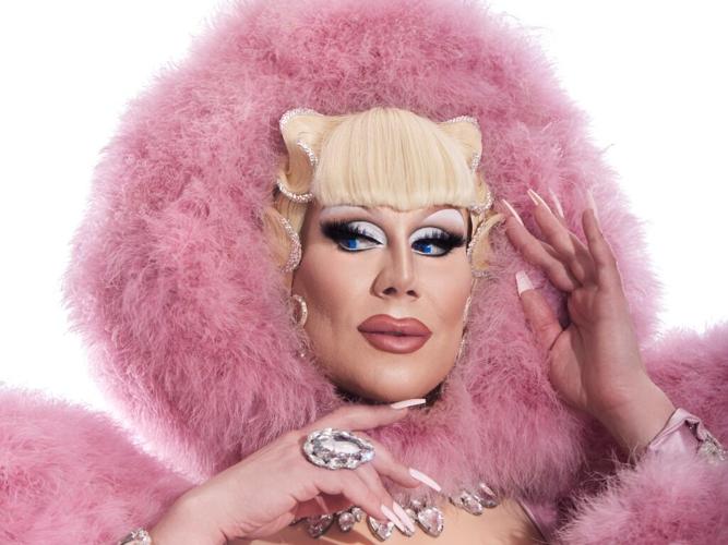 Drag queen Jimbo leads 'the weirdest show on Earth'