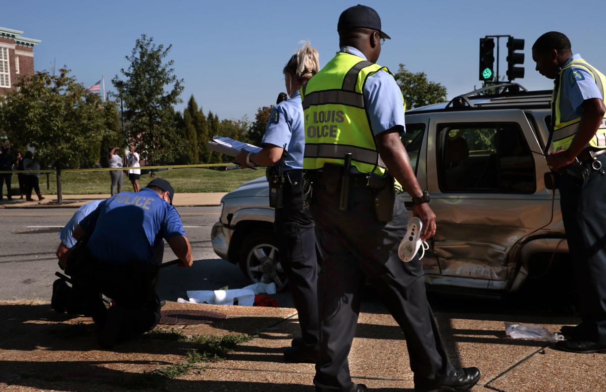 Toddler ejected from SUV in violent crash west of downtown St. Louis