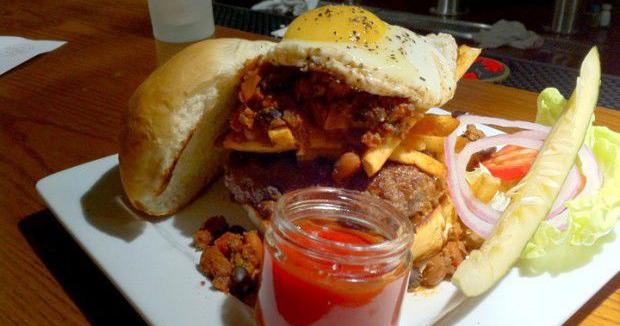 Daniel Neman: An ode to a St. Louis classic: the slinger