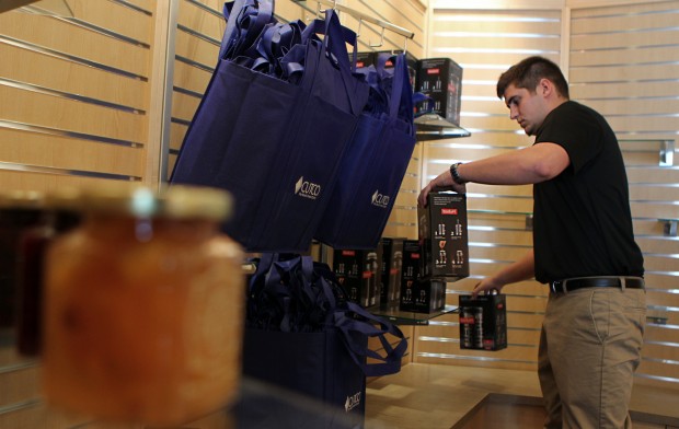 Cutco sharpens its business by adding retail stores